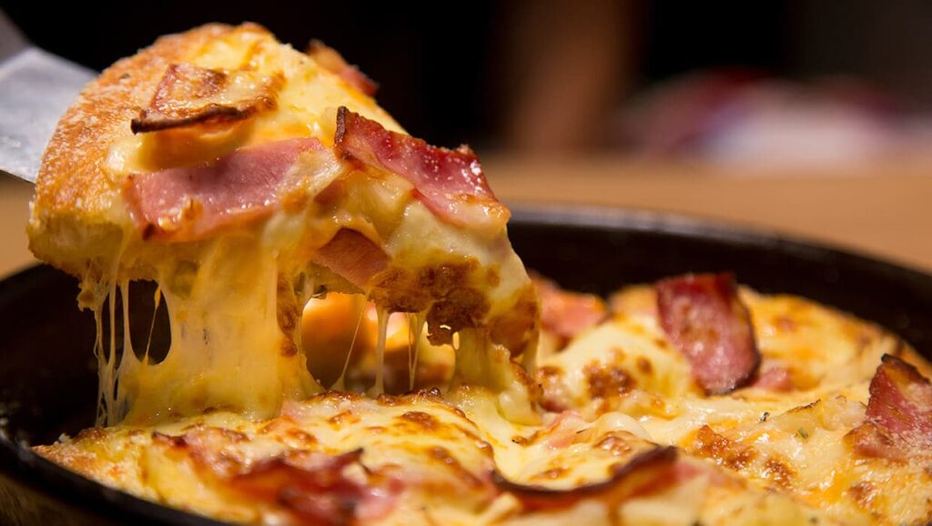 Receita de Pizza fácil - caseira - Delícias Culinárias